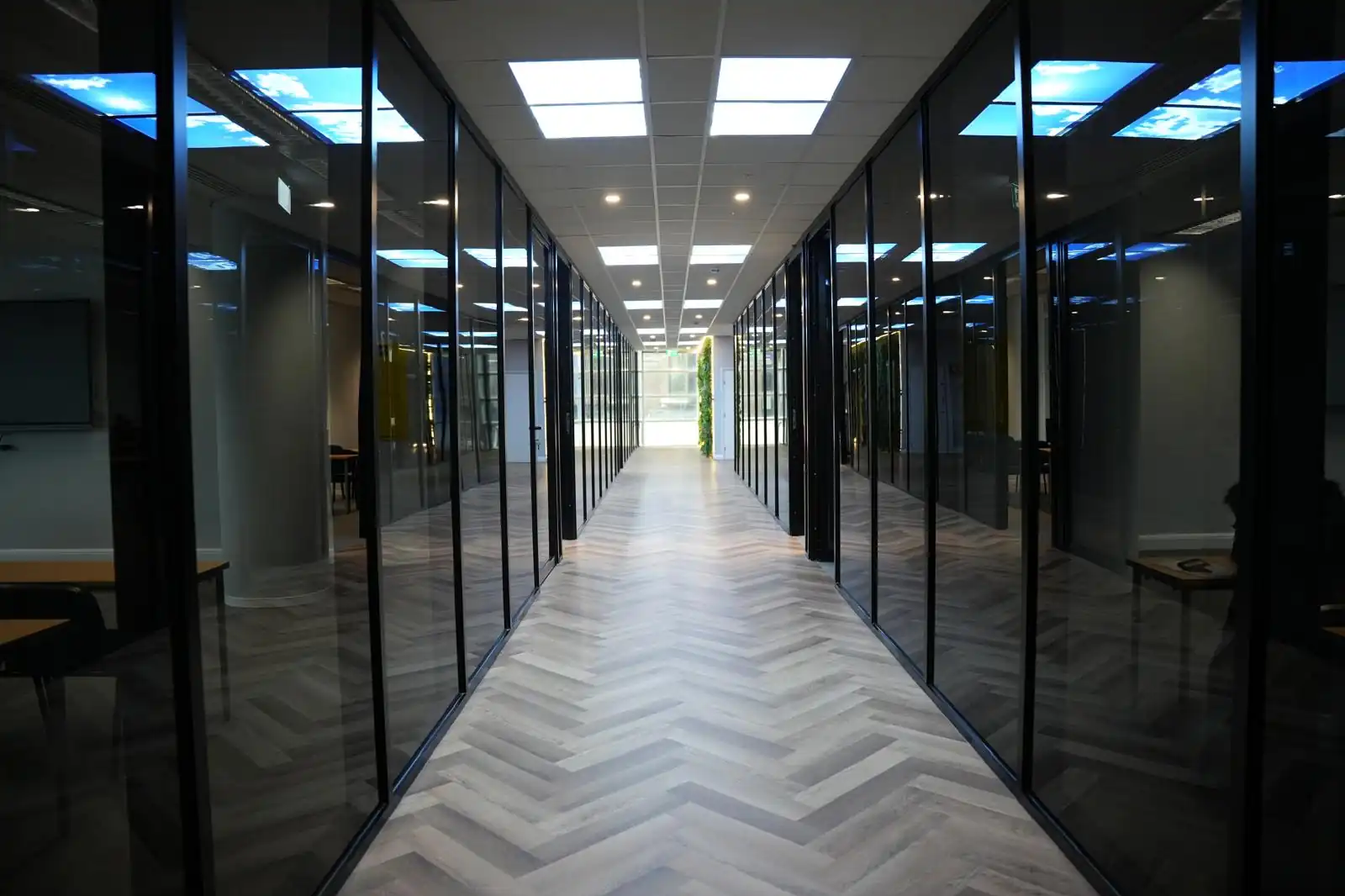 London Academy For Applied Technology – Learn Today, Lead Tomorrow